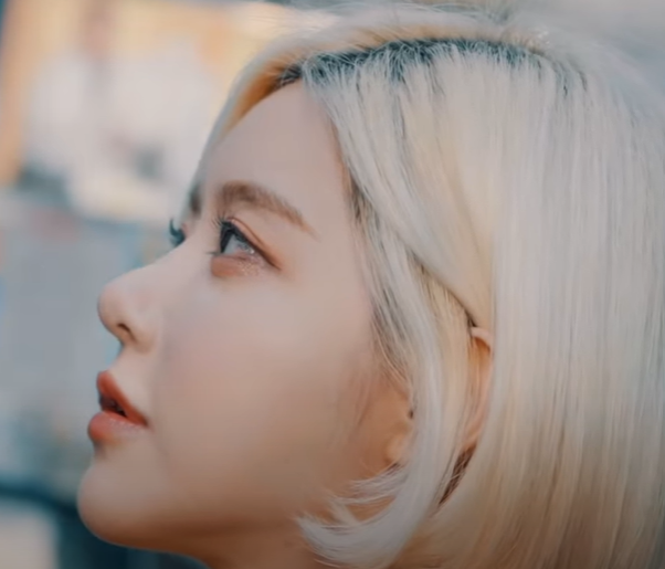 【昔の画像44枚】DJSODAは豊胸と整形？豊胸跡や偽乳説を検証！ | 裏芸能ニュース